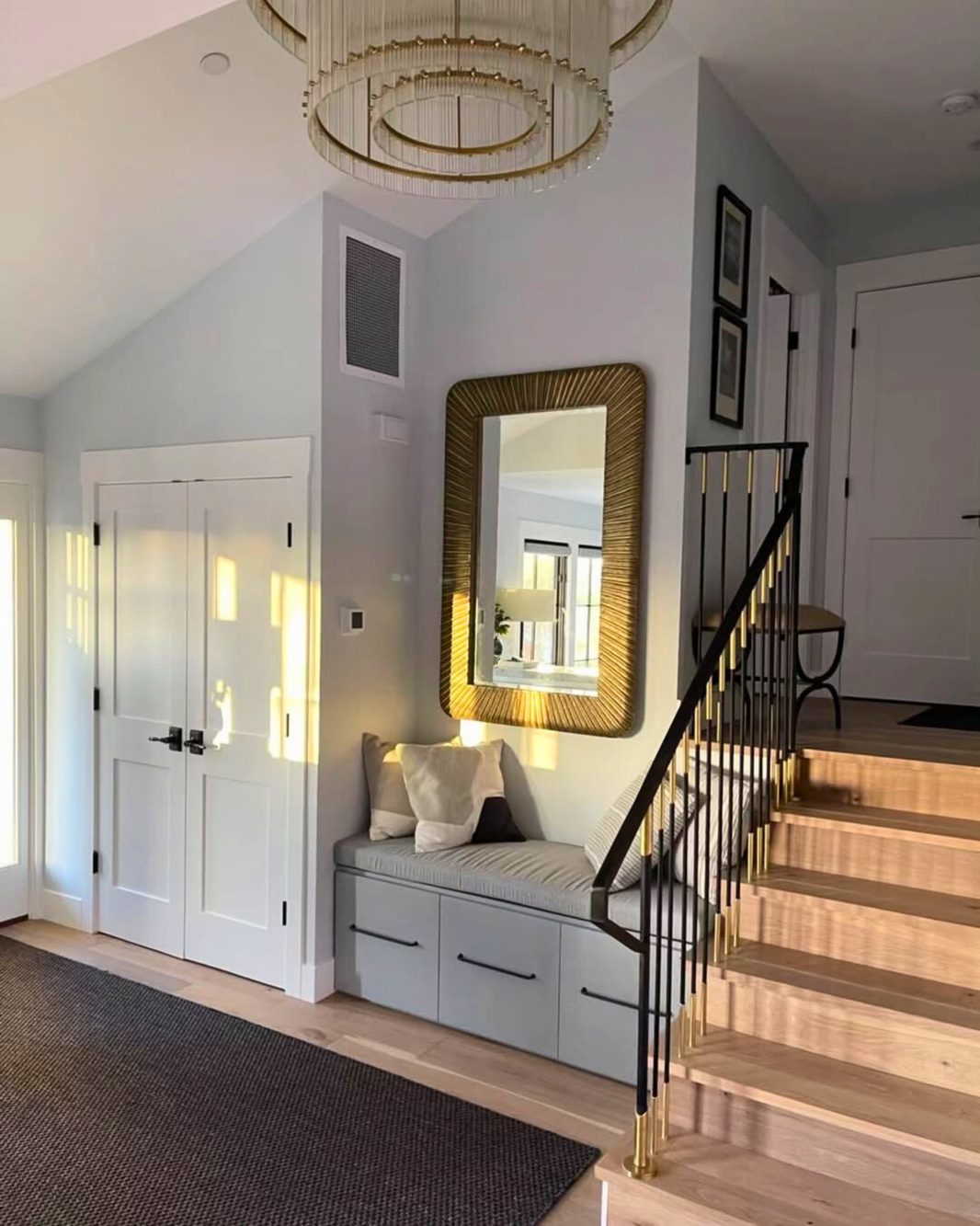 Daphne Metal Round Chandelier – Hermanlamps